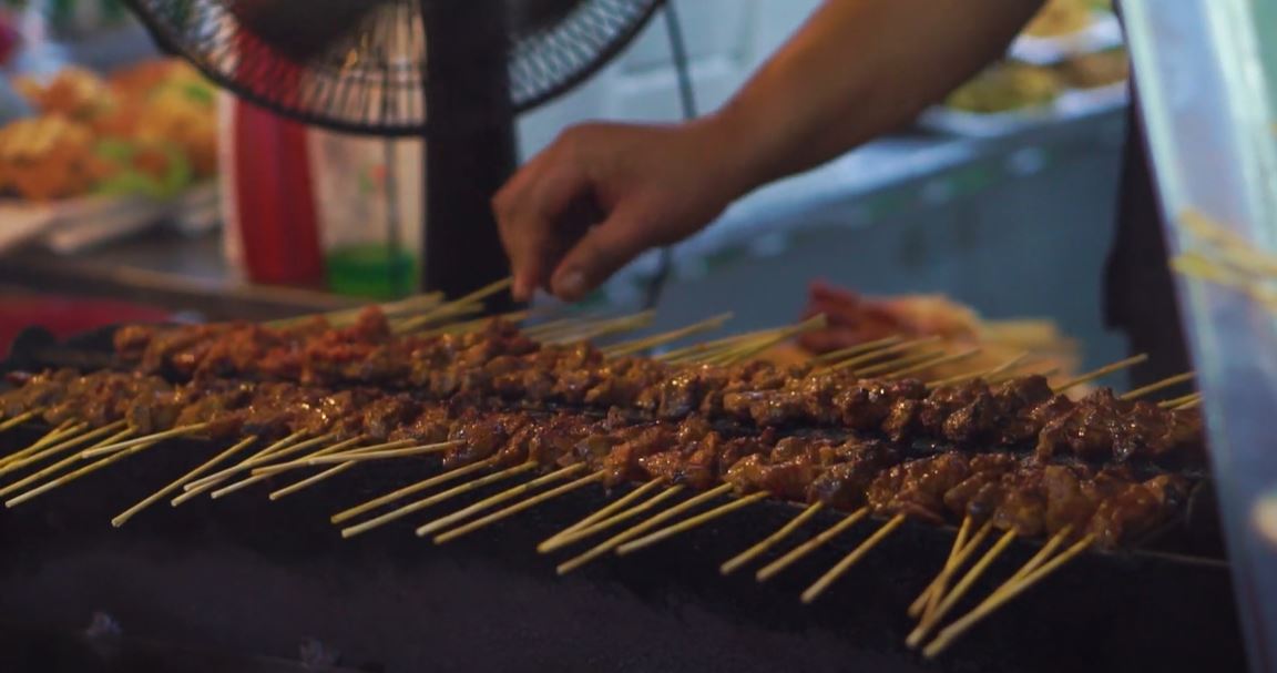 Golden Hills Night Market in Cameron Highlands, Brinchang – Puri & Sue ...